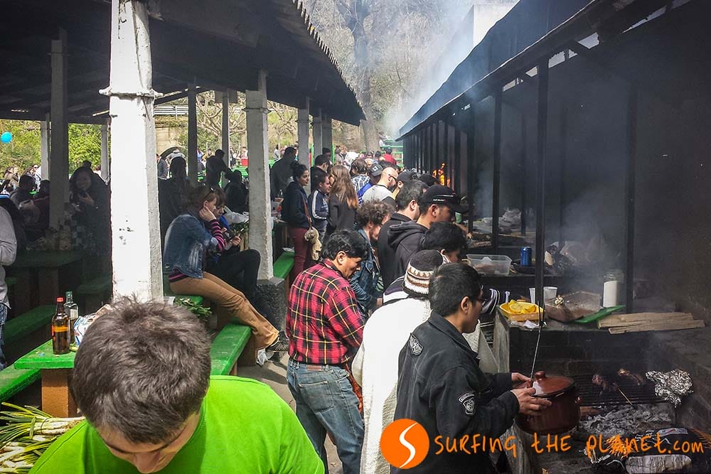 Calçotada: Traditions of Barcelona | Blog on Travel and Culture